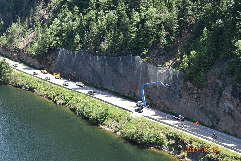 Three Valley Gap gets robust rock fall fencing installed - Revelstoke ...